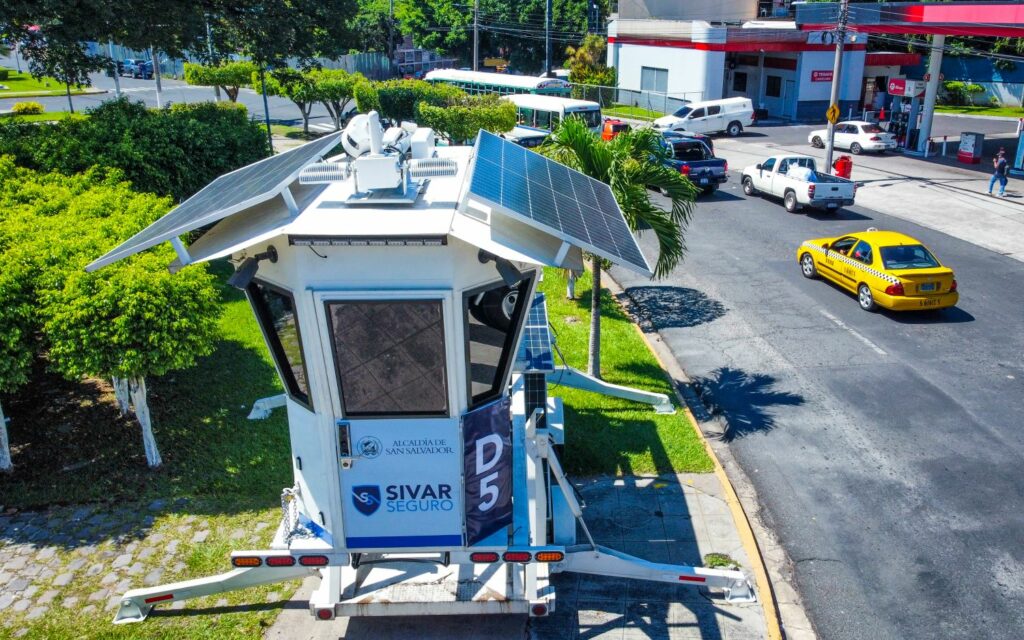 Inauguración del centro de vigilancia 'Sivar Seguro' - Canal 12 de El ...