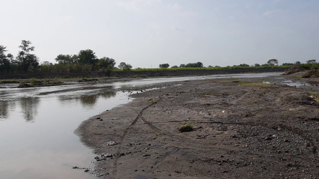 Viviendas en riesgo por crecidas del río Jiboa durante el invierno ...