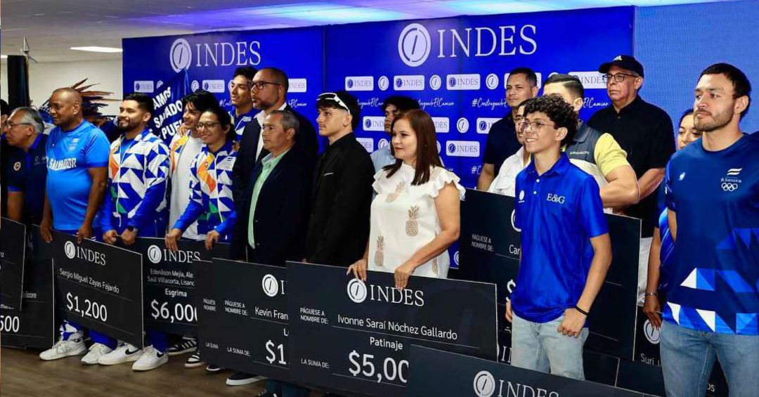 INDES reconoce a medallistas salvadoreños con incentivos económicos ...